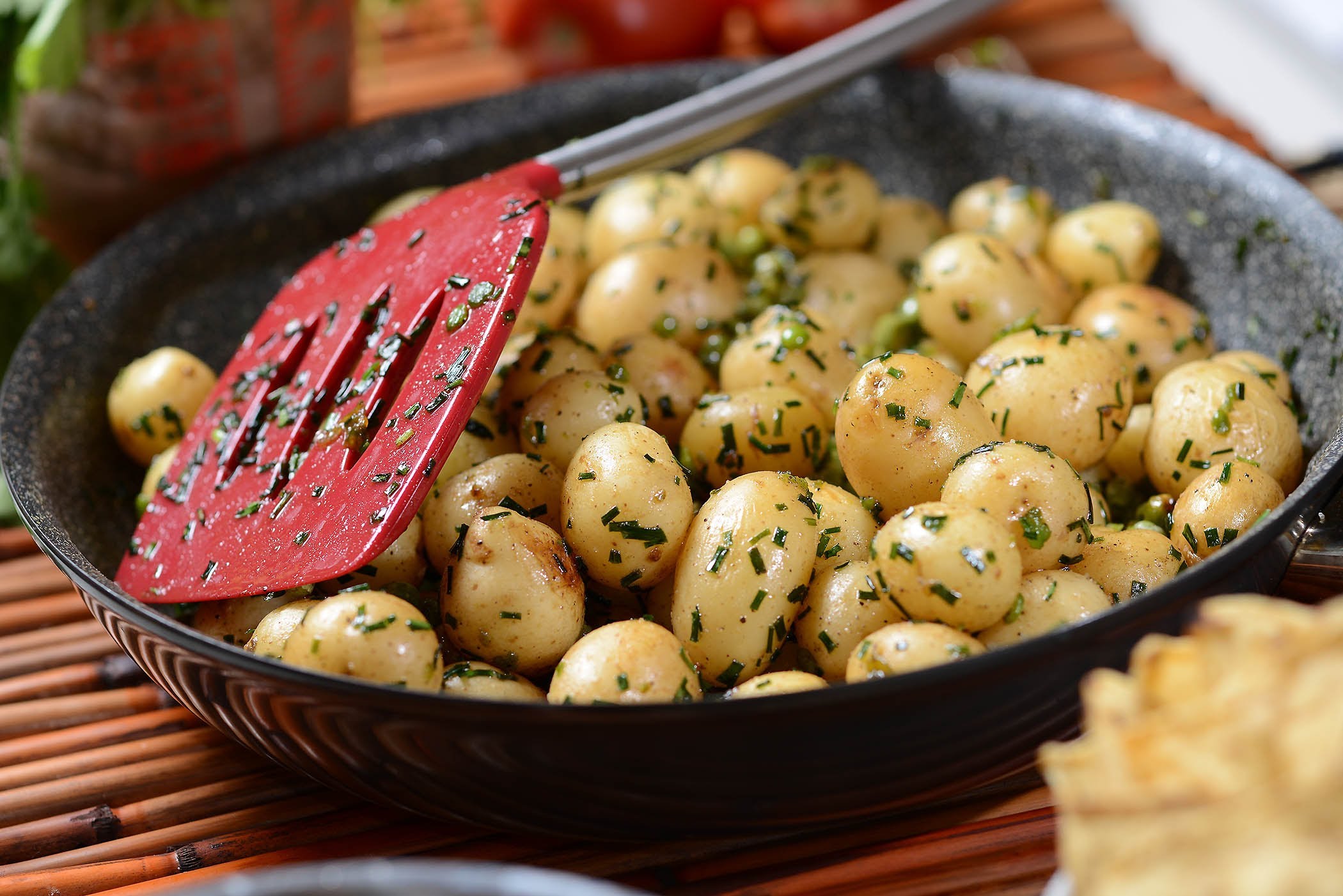 Papas Cherry con crema de perejil - Suaga